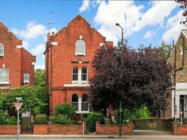 1 Bedrooms Flat for rent in Sheen Road, Richmond TW9