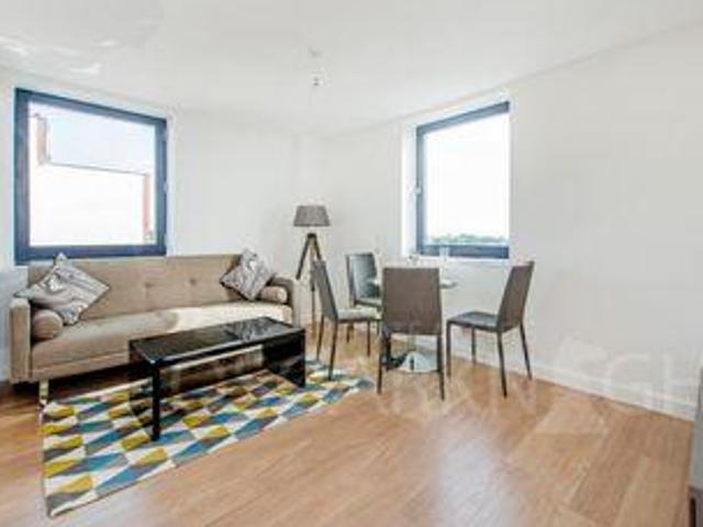 1 Bedrooms Flat for rent in Sheldon House, High Road, Finchley N12