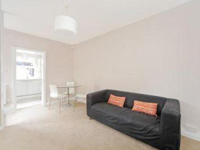 1 Bedrooms Flat for rent in Shepherds Bush Road, Brook Green, London W6