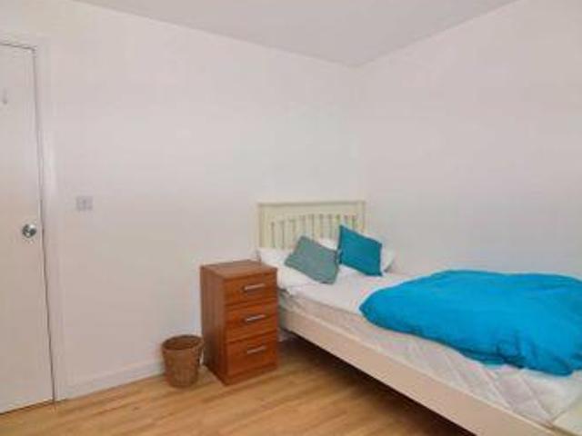 1 Bedrooms Flat for rent in Sherwood Gardens, London E14