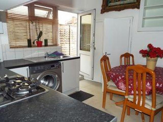 1 Bedrooms Flat for rent in Silverland Street, London E16