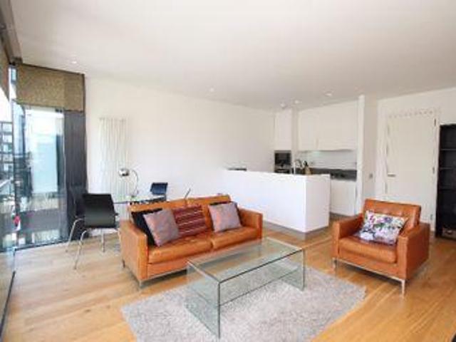 1 Bedrooms Flat for rent in Simpson Loan, Central, Edinburgh EH3