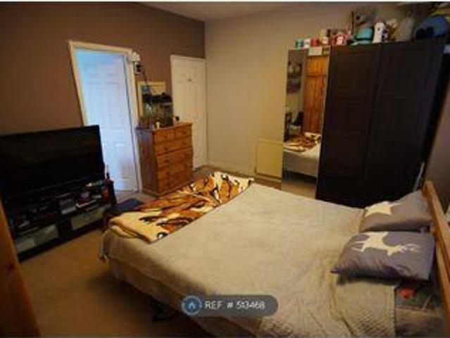 1 Bedrooms Flat for rent in Squirrels Drey, Bromley BR2