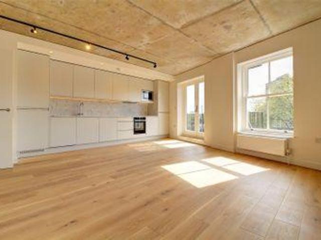 1 Bedrooms Flat for rent in St Augustines Road, Camden, London NW1