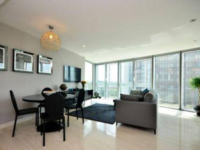1 Bedrooms Flat for rent in St George Wharf, Nine Elms, London SW8