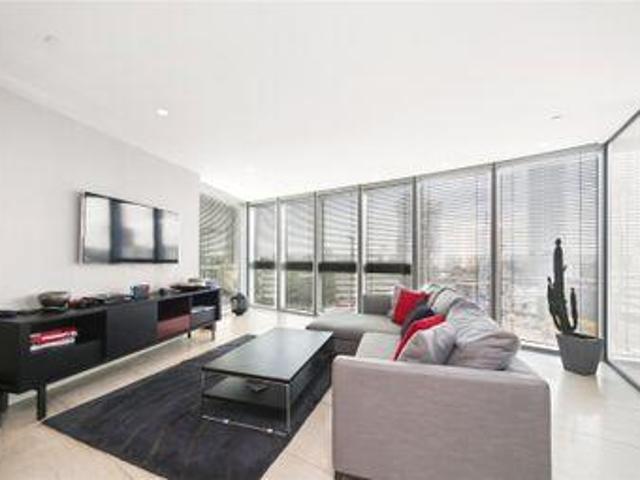 1 Bedrooms Flat for rent in St George Wharf, London SW8