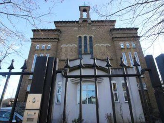 1 Bedrooms Flat for rent in St James Heights, London SE18