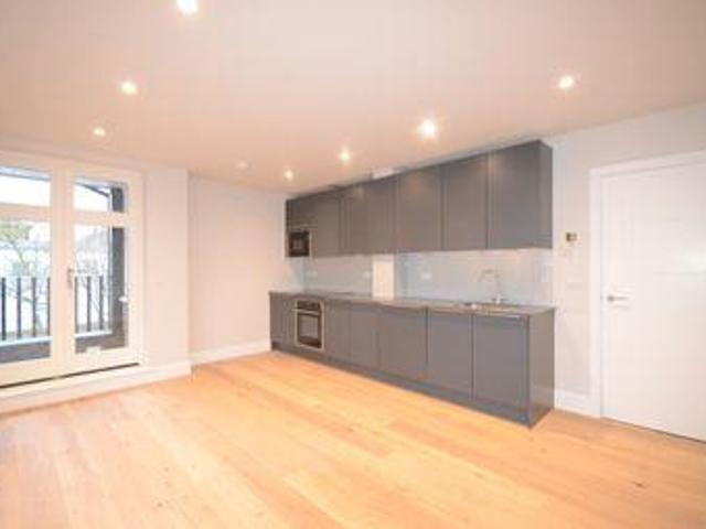 1 Bedrooms Flat for rent in St. Leonards Road, Windsor SL4