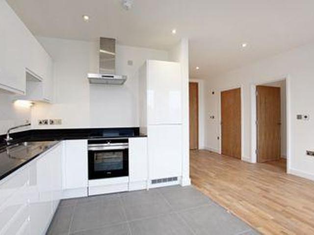 1 Bedrooms Flat for rent in St. Leonards Road, Windsor SL4