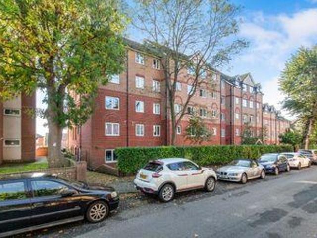1 Bedrooms Flat for rent in St. Leonards Road, Eastbourne BN21