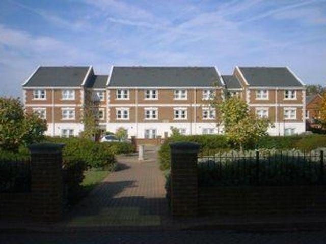 1 Bedrooms Flat for rent in St. Lukes Square, Guildford GU1