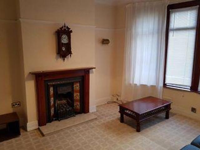 1 Bedrooms Flat for rent in St. Margarets Crescent, Roath, Cardiff CF23