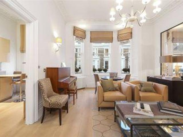 1 Bedrooms Flat for rent in Stafford Terrace, Kensington, London W8