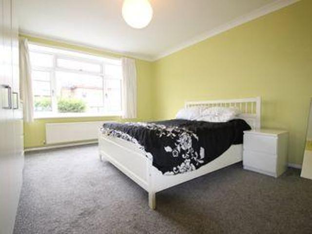 1 Bedrooms Flat for rent in Stanhope Road, London N12