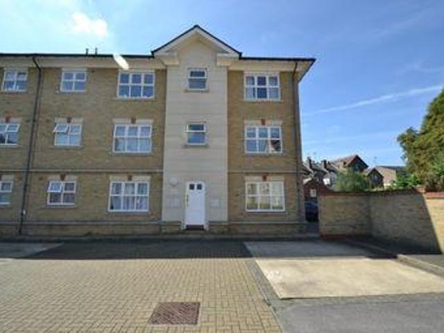 1 Bedrooms Flat for rent in Stapleford Close, Chelmsford CM2