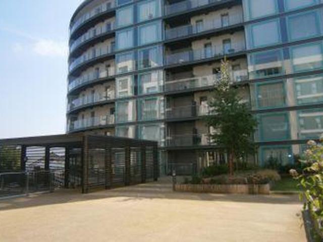 1 Bedrooms Flat for rent in Station Approach, Hayes, Middlesex UB3