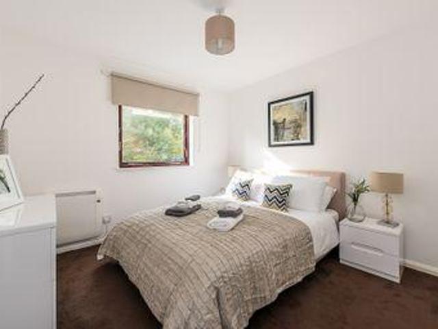 1 Bedrooms Flat for rent in Sterling Place, London, Ealing W5