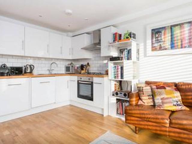 1 Bedrooms Flat for rent in Stoke Newington High Street, London N16