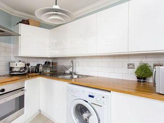 1 Bedrooms Flat for rent in Stoke Newington High Street, London N16