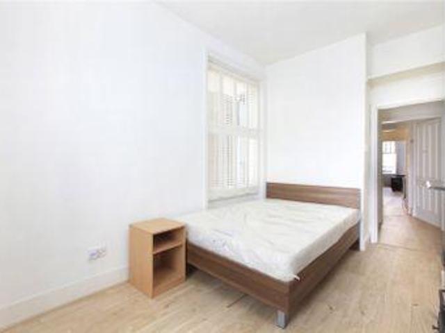 1 Bedrooms Flat for rent in Stonhouse Street, Clapham, London SW4