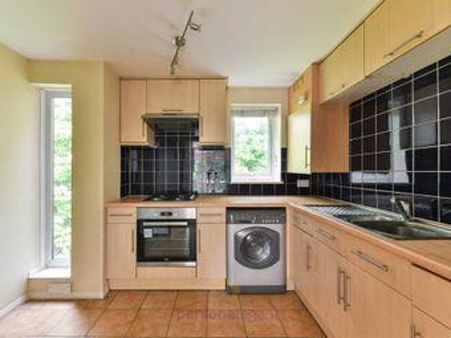 1 Bedrooms Flat for rent in Stourhead Gardens, London SW20