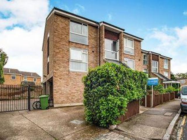 1 Bedrooms Flat for rent in Sunfields Place, London SE3