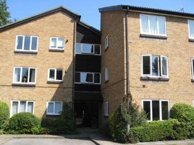 1 Bedrooms Flat for rent in Surbiton Hill Park, Surbiton KT5