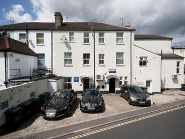1 Bedrooms Flat for rent in Surrey Court, Westcott Suite, Leatherhead KT22
