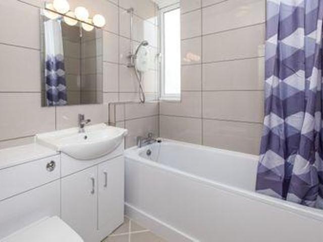 1 Bedrooms Flat for rent in Sussex Keep, Sussex Close, Slough SL1
