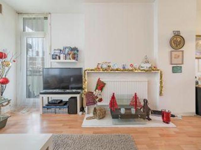 1 Bedrooms Flat for rent in Swanton Gardens, London SW19