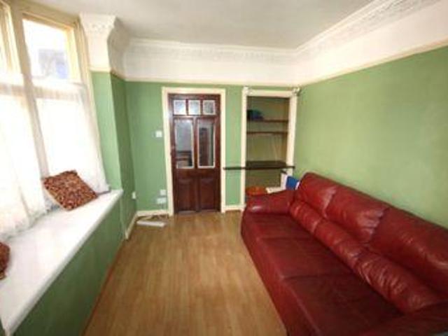 1 Bedrooms Flat for rent in Sykefield Avenue, West End, Leicester LE3