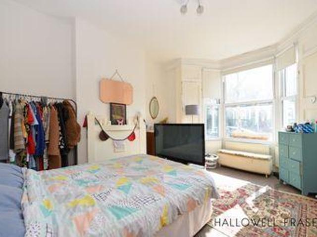 1 Bedrooms Flat for rent in Powerscroft Road, London E5