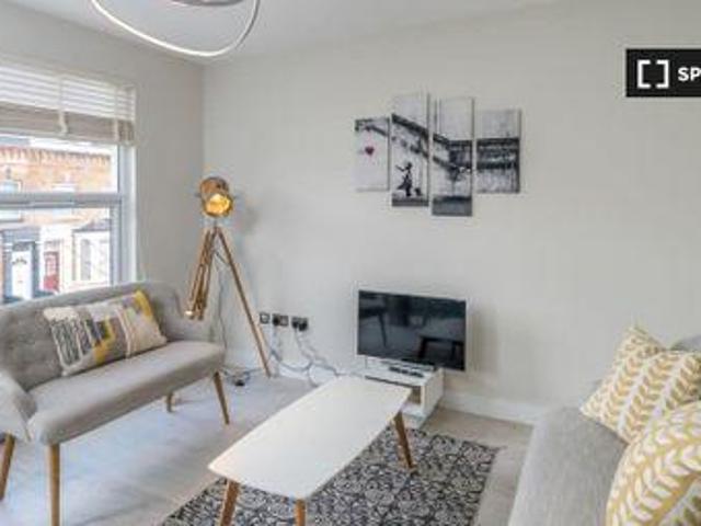 1 Bedrooms Flat for rent in Portnall Road, London W9