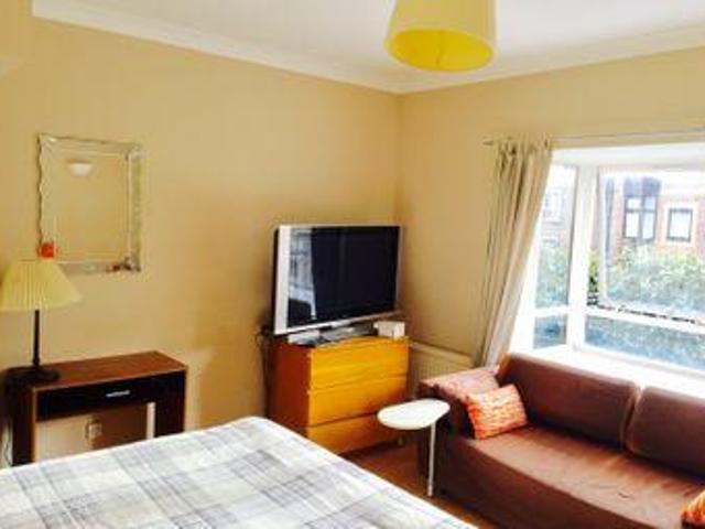 1 Bedrooms Flat for rent in Portree Street, London E14