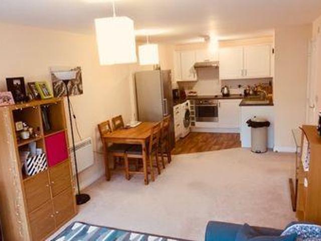 1 Bedrooms Flat for rent in Paxton Drive, Bristol BS3