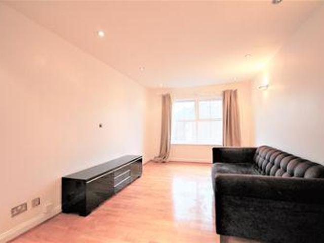 1 Bedrooms Flat for rent in Paxton Road, Forest Hill SE23