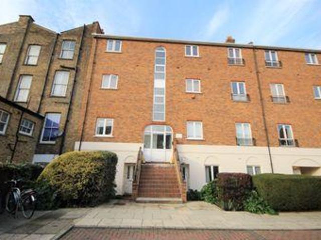 1 Bedrooms Flat for rent in Palmerston Court, Victoria Park E3
