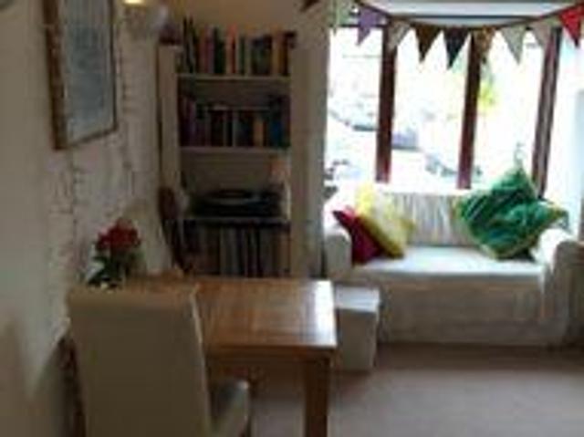1 Bedrooms Flat for rent in Palmerston Road, London SW19