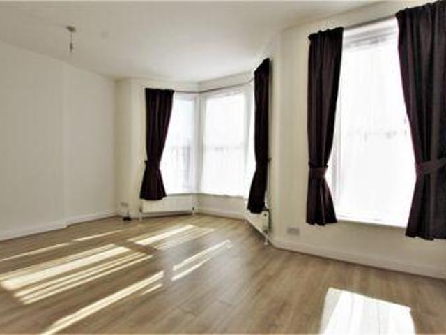 1 Bedrooms Flat for rent in Park Avenue, London N13