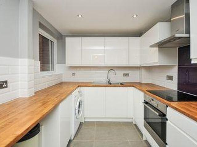 1 Bedrooms Flat for rent in Park Hill Road, Bromley BR2