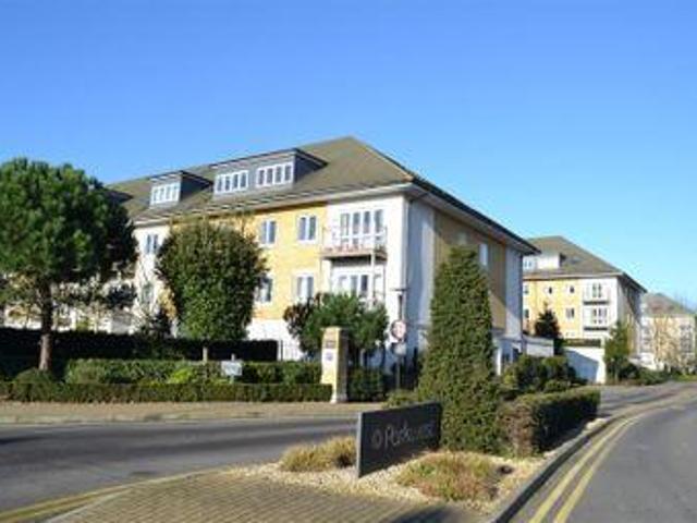 1 Bedrooms Flat for rent in Park Lodge Avenue, West Drayton UB7