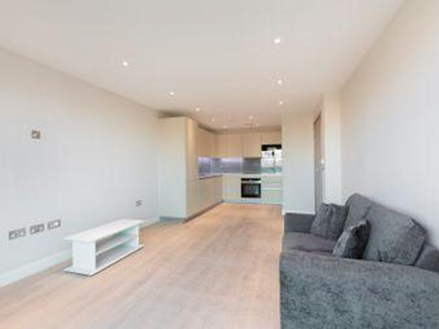 1 Bedrooms Flat for rent in Parkside St Peters, Plough Road, London SW11