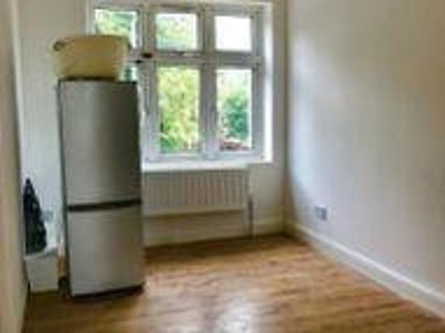 1 Bedrooms Flat for rent in Peterborough Road, Leyton E10