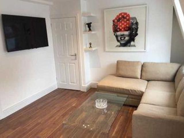 1 Bedrooms Flat for rent in Pembroke Road, London, Kensington W8