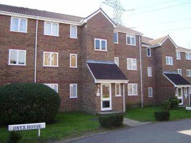 1 Bedrooms Flat for rent in Percy Gardens, Old Malden, Worcester Park KT4