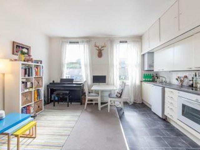 1 Bedrooms Flat for rent in Perrins Court, Hampstead NW3
