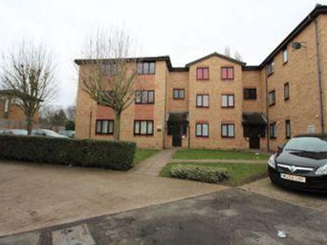 1 Bedrooms Flat for rent in Pittman Gardens, Ilford IG1