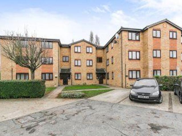 1 Bedrooms Flat for rent in Pittman Gardens, Ilford IG1