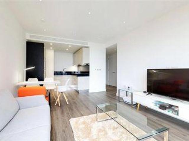 1 Bedrooms Flat for rent in Piazza Walk, Aldgate E1