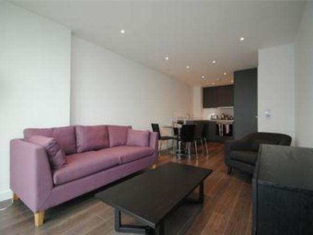 1 Bedrooms Flat for rent in Pinnacle Apartments, Saffron Central Square, Croydon, Surrey CR0